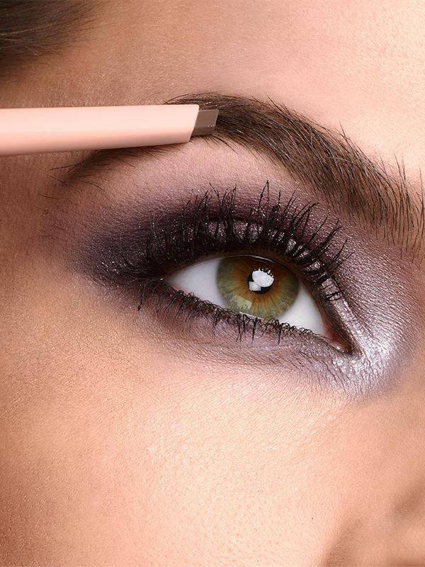 makeup tutorial for smokey eyes