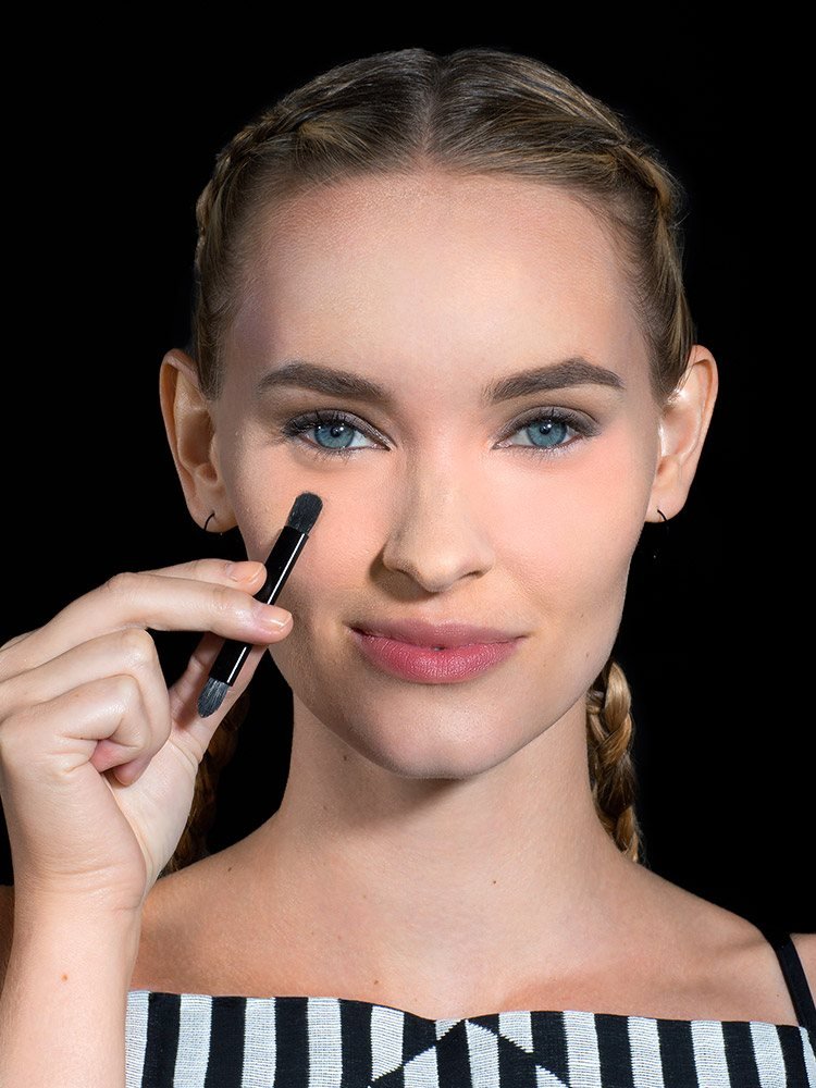 How to Get Rid of Redness with Master Camo | Maybelline UK