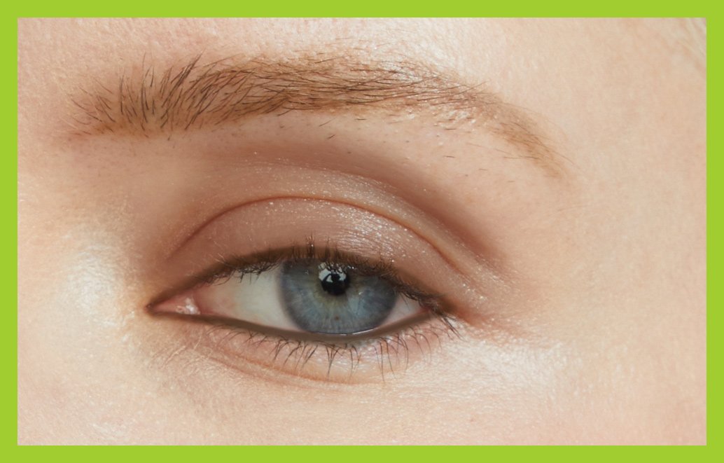 Reverse Cat Eye Tutorial | Eyeliner in 6 Steps | Maybelline UK