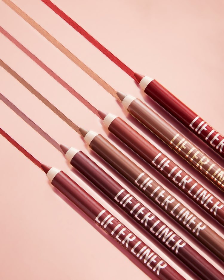 Maybelline Lifter Glaze - Tinted Lip Balm Glazed Effect