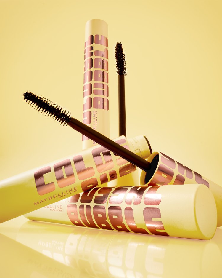 How to Fix Clumpy Mascara | Mascara makeup tutuorial | Maybelline UK